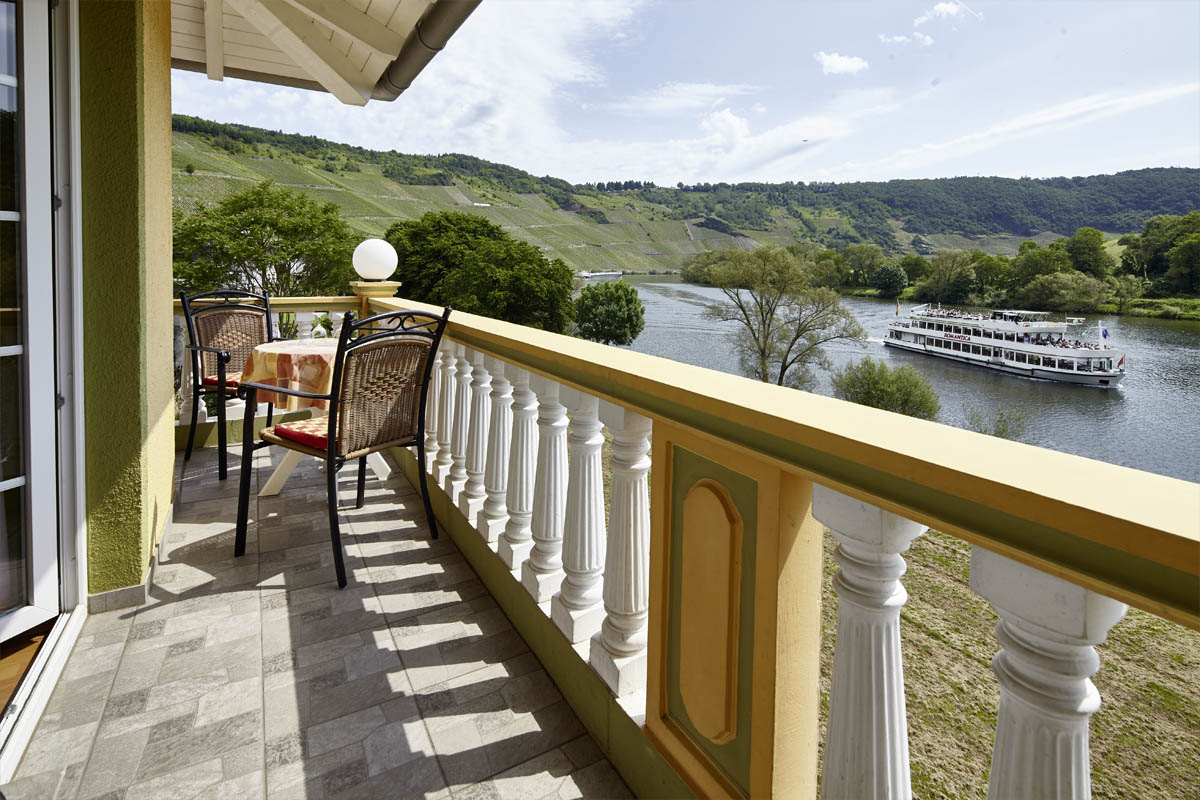 Hotel - Restaurant Panorama Kröv - Hier genießen Sie die schönsten Tage ...